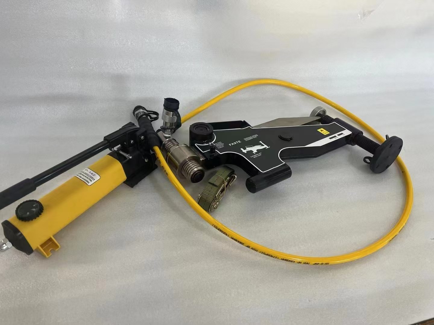 Hydraulic Flange Alignment Tool - SolidWoodBox – Custom Wooden Box ...